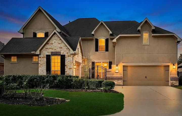 The Woodlands 5br Home, Game Rm, Media Rm, Office - Tomball, TX
