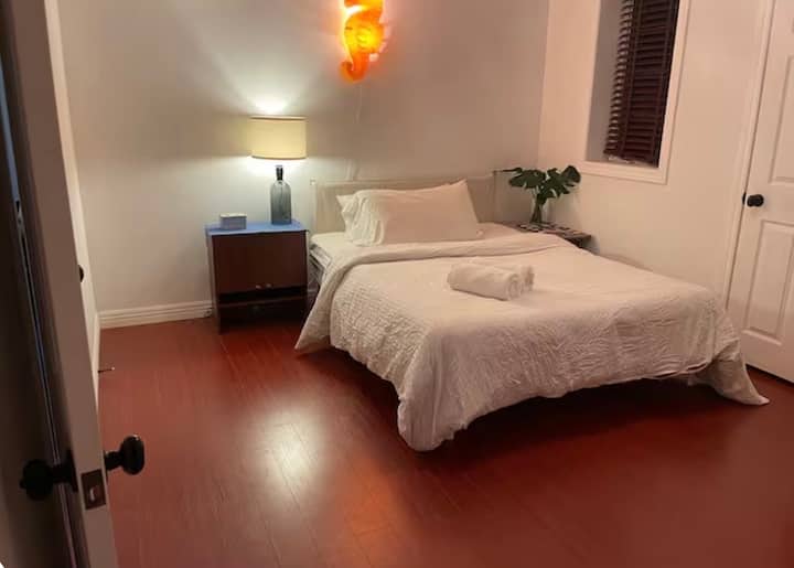 Stunning Basement In Richmond Hill (Room D) - Markham, Canada