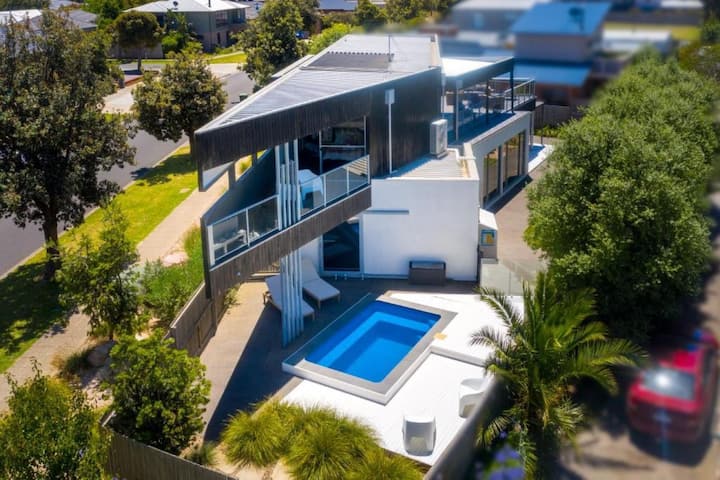 Point Pool House Heated Pool Pizza Oven Sleeps 10 - Portarlington