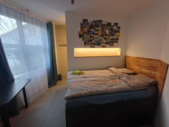 Cosy Private Double Room + Breakfast To Go - Würzburg