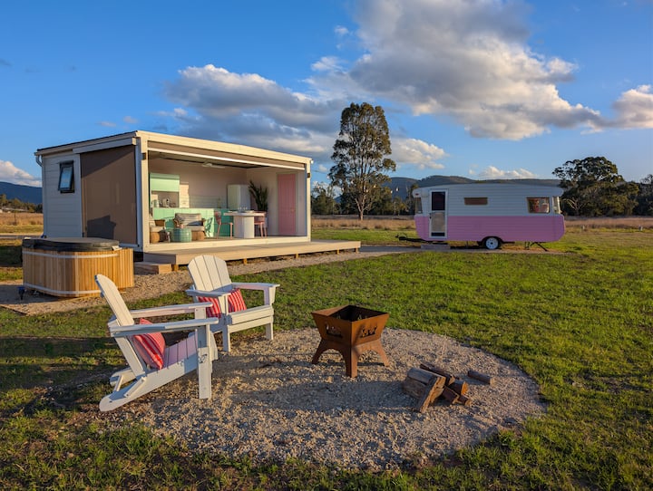 The Caravan At Broke Estate - Retro Van + Bath - Hunter Region