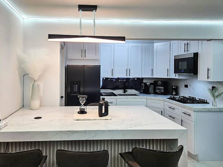 De Lujo, Recién Remodelada Y Excelente Ubicación - Chihuahua