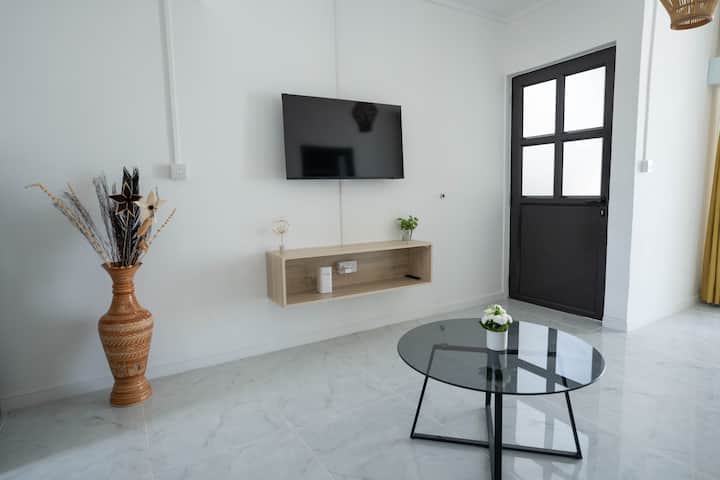 Your Beach Getaway 2: Cozy 2 Bedroom Apartment - Mauritius