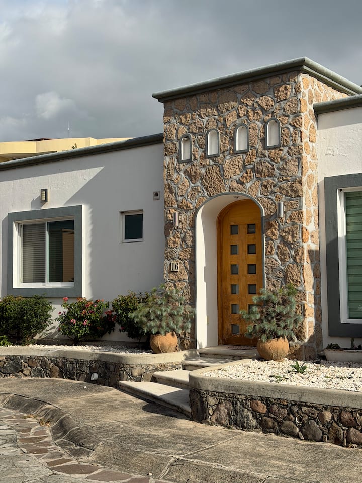 Luxury El Dorado Condo | Lake & Mountain View - Ajijic