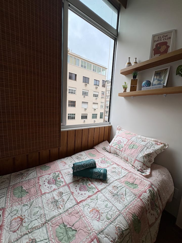 Apartamento Luxuoso Com Vista Parcial Da Praia! - Copacabana