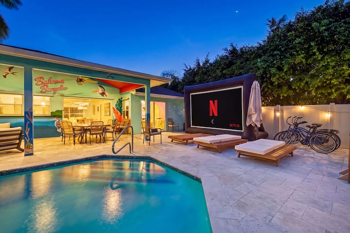 Bahama Bungalow| Heated Pool, Movies & Pirate Ship - Marco Island, FL