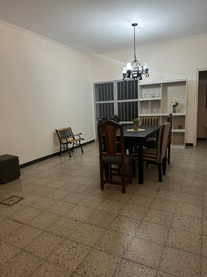 Casa Con Excelente Ubicación Y Comodidades. - Corrientes, Argentina