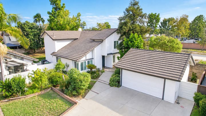 4br/3ba Brea Home W/ Huge Backyard Monthly - Brea, CA