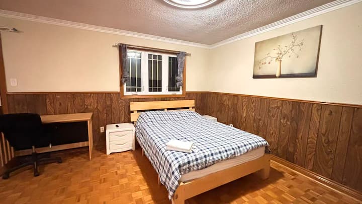 Spacious Studio | Walk-out To Backyard - Mississauga