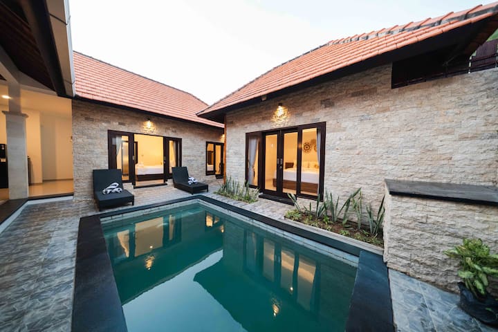 La Moni Privat Pool 3br Villas In Legian Kuta - Bali