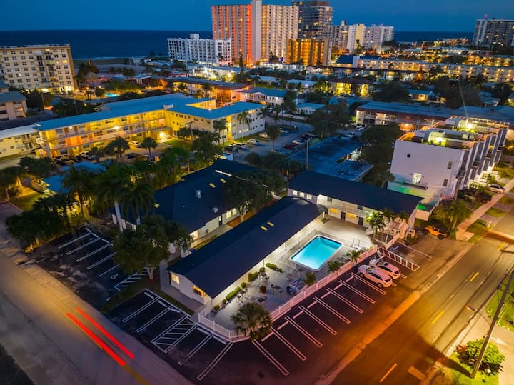 Modernized Chic Beach Hotel - 5 - Pompano Beach, FL
