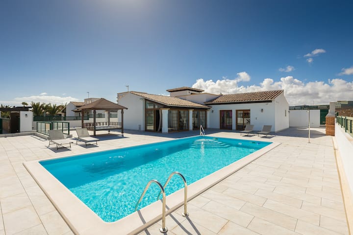 Home2book Corralejo Private Pool & Bbq Villa - Corralejo