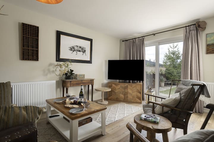 Mallard House -  Dog Friendly Holiday Cottage - Stow-on-the-Wold