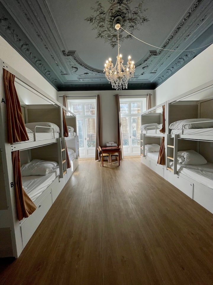 Dortoir Privé Pour 10 Voyageurs - Sète