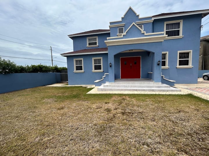 Shadow Villa - 3 Bedroom House Near Airport - Barbados