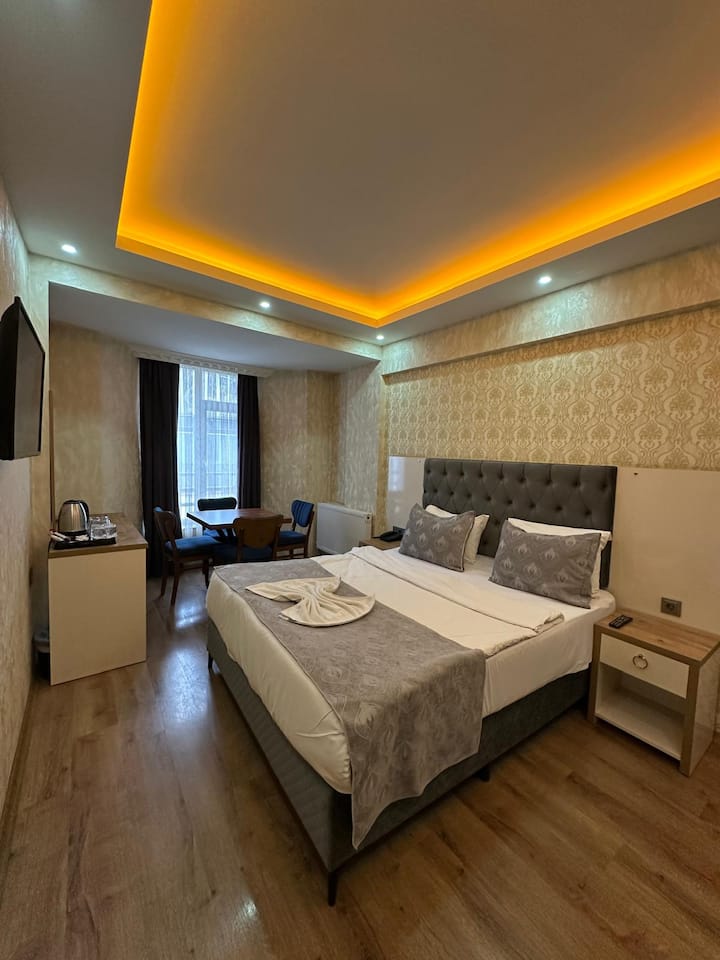 Hotel Pera White | Van Merkezde 3 Kişilik Oda - Van
