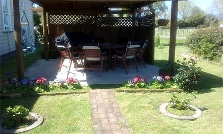 Private Vacation Rental For A Farm Getaway In - Thames
