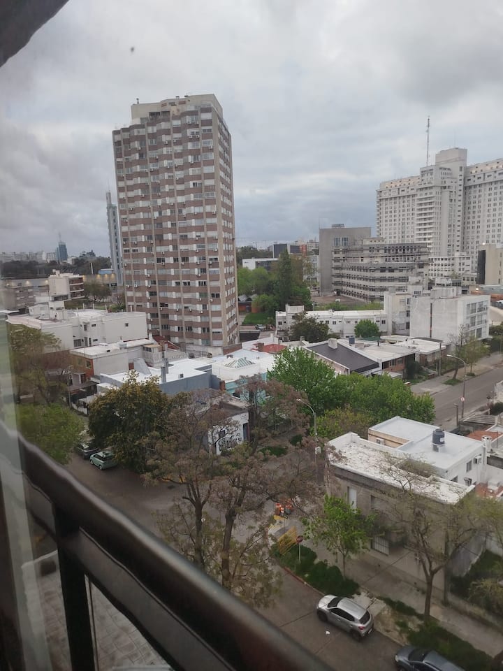 Apartamento En Parque Batlle. - Montevideo
