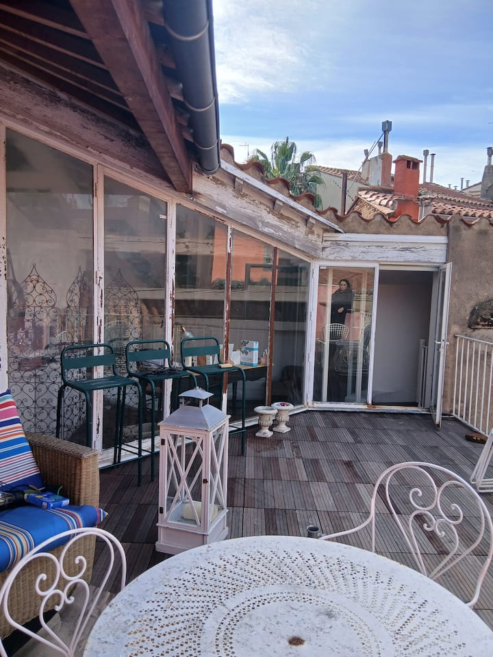Chambre Dans Un Duplex Atypique - Perpignan