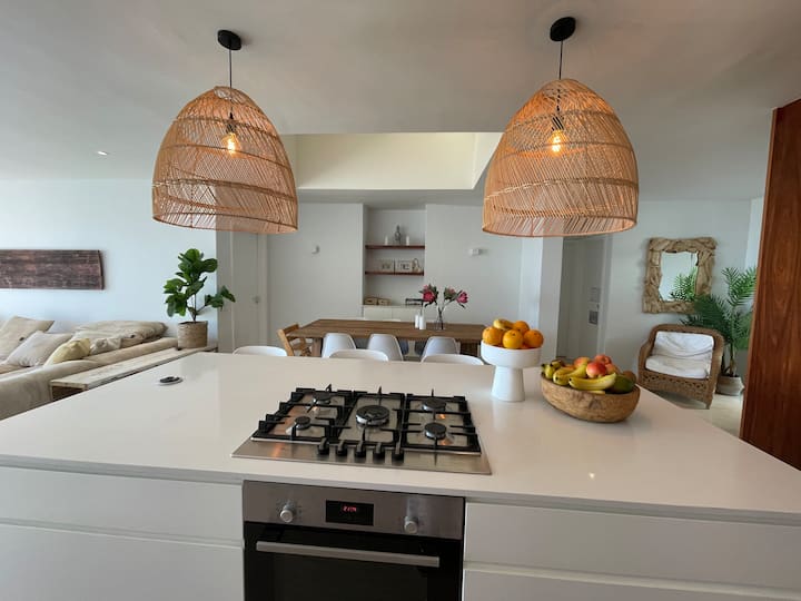 Beautiful Cabana Right On The Beach 6pax -E25- - Parklands