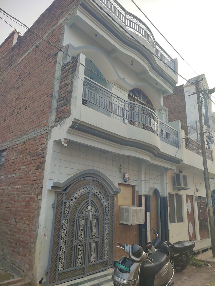Grand Duplex Home - Prayagraj