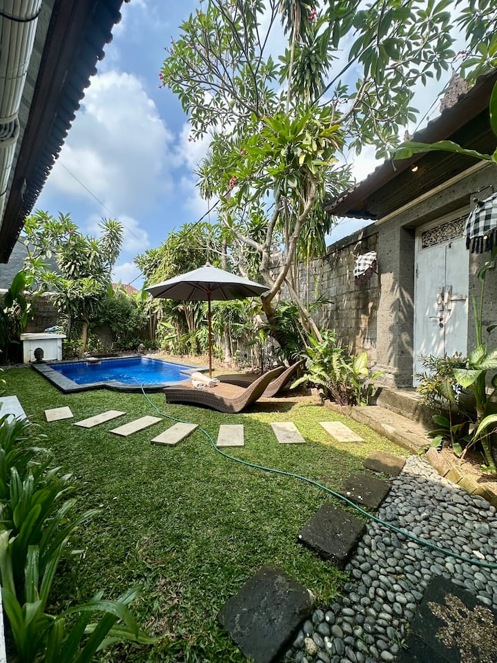 Walk To Eat Street | 2br Villa & Private Pool - Seminyak