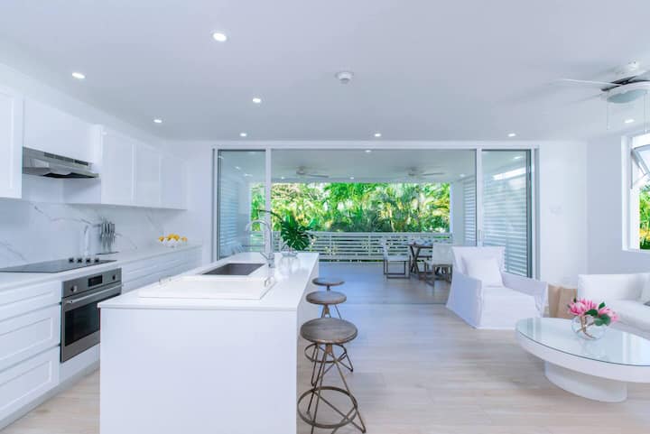 Mullins Grove 2br Garden View Condo · Near Beach - Barbados