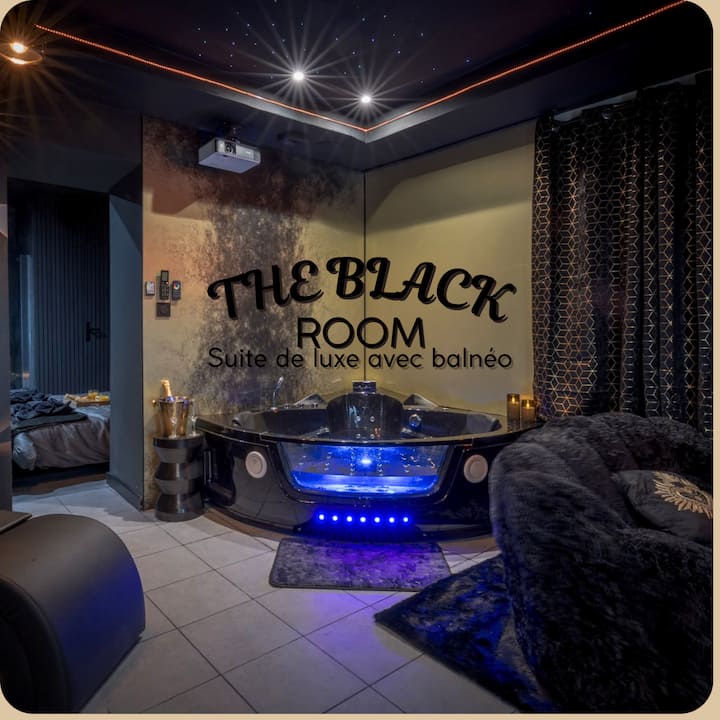 The Black Room : Suite Romantique Et Spa - Pau