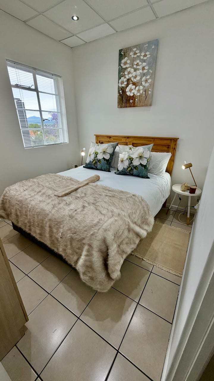 Champagne & Co - Paarl - Self Catering Apartment - Paarl