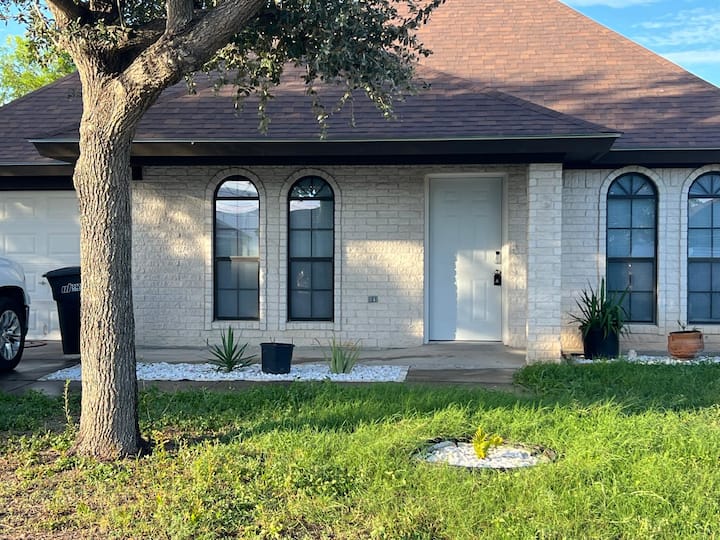 Casa 3 Recámaras 2 Baños A 9 Min De La Plaza Mall - McAllen