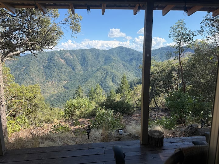 Grants Pass Peak Cabin  A Private Mountain Escape - Grants Pass, OR
