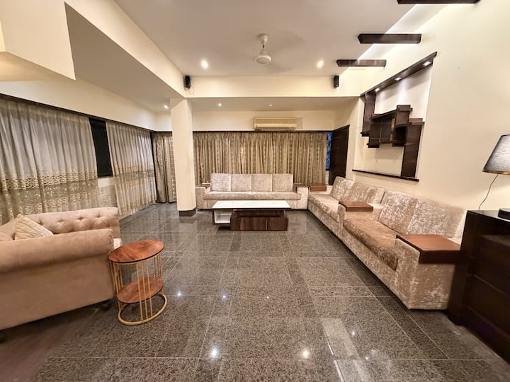 700sqft Living Room For Parties/meetings/ceremony - Mumbai