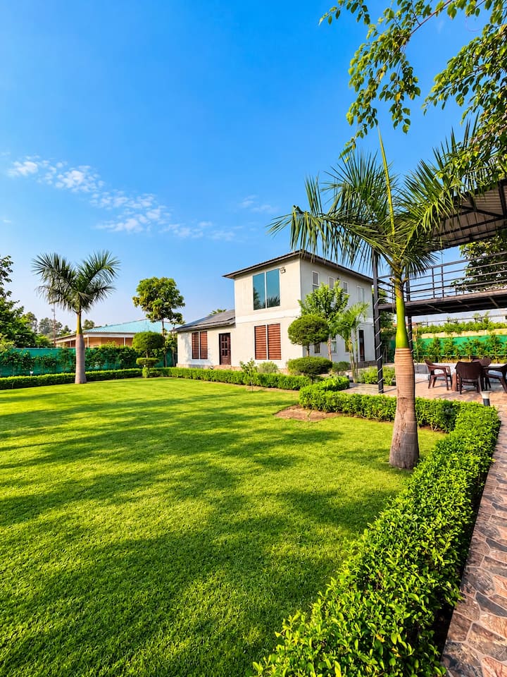 Jhk Luxury Pool Farm | Private Stay & Party - Faridabad
