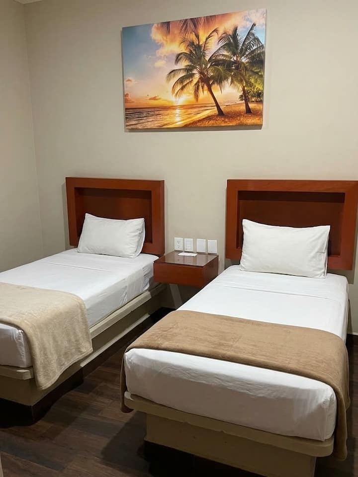 Alojamiento Sencillo Para 2 Personas - Mazatlán
