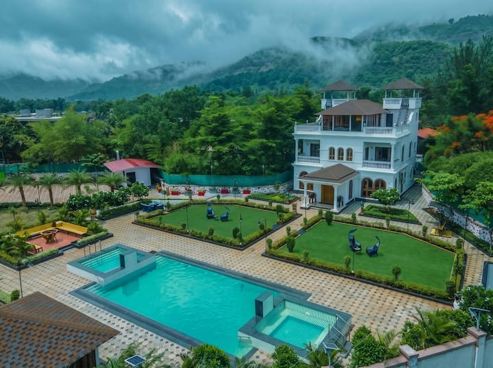 City Homes Luxury 4bhk Villa Pool+jacuzzi @Karjat - Karjat