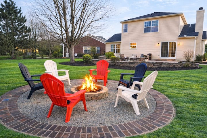 Casa Monarca • 3.5 Bathrooms • Top 1% - Zion, IL