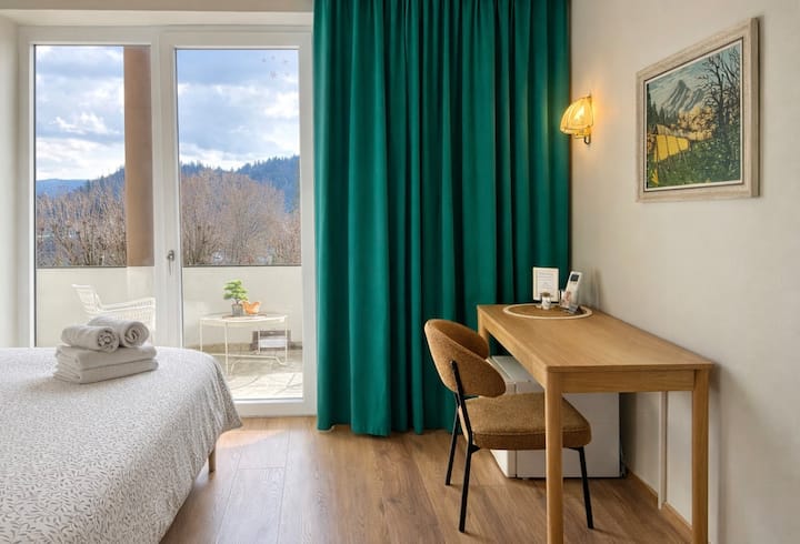 Lakefront Bled – Unit 2 (Castle View, 50m Bus) 2/8 - Bled