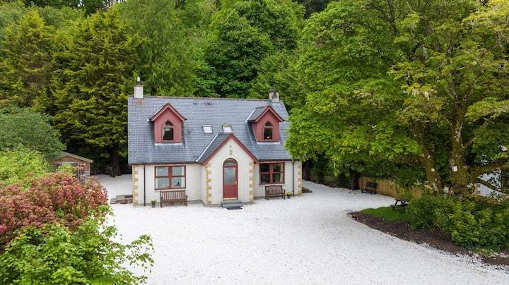 The Log Cabin At Rokeby Manor - Invergarry