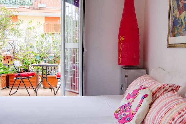 Private Room & Balcony, Kitchen Corner, Bathroom- - Bari