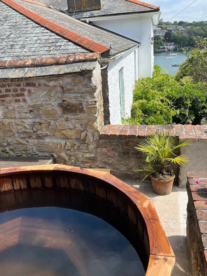 Wisteria Cottage - Falmouth