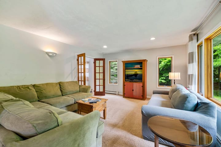 A Woodsy Retreat Surreounded By Nature - Door County, WI