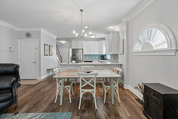 Grand Pavilion 10 By Wild Dunes, Luxury Home - Mount Pleasant, SC