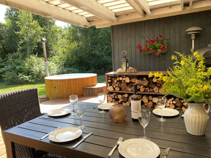 Pizzaoven, Spa, Kingsize Bed - Large Garden - Denmark