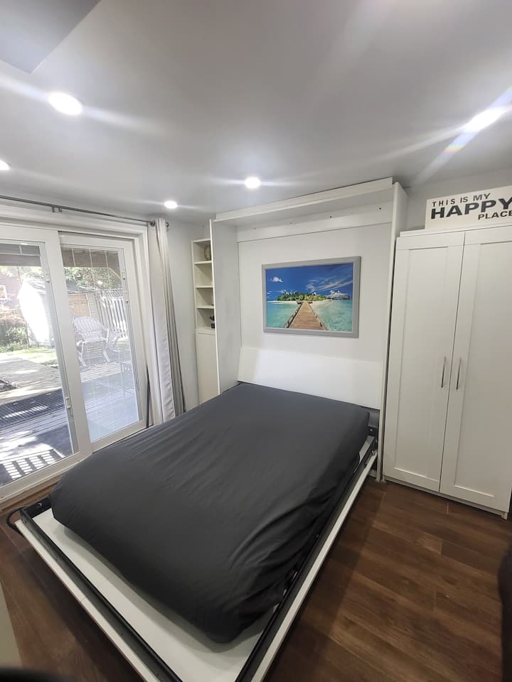 Cozy Apt(walkout Basement) Sleeps 4- 6 & Parking - Pickering