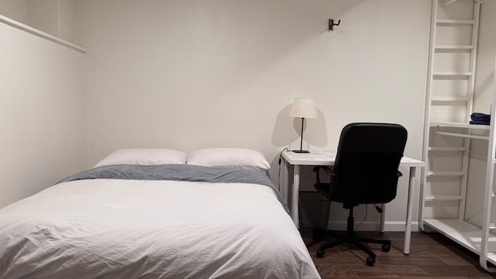 Cozy Single Bedroom 2-2 - San Francisco, CA