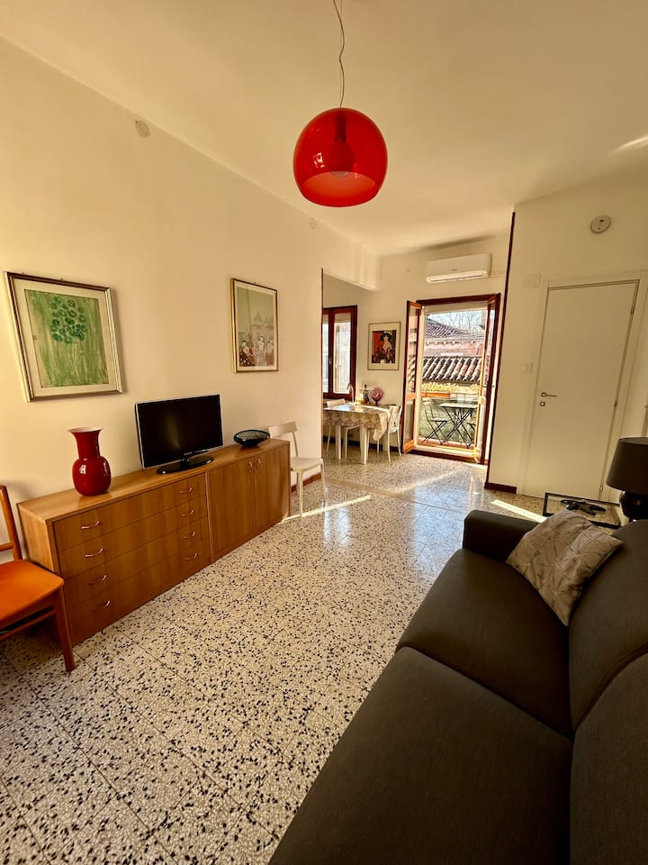 Biennale Leda's Apartment - Venecia