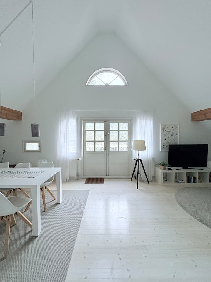 Charming Apartment In A Wooden Villa - フィンランド ヘルシンキ