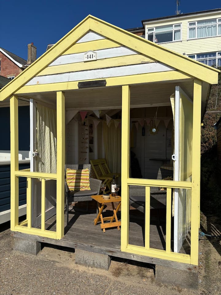Centrally Located House + Exclusive Beach Hut! - Southwold