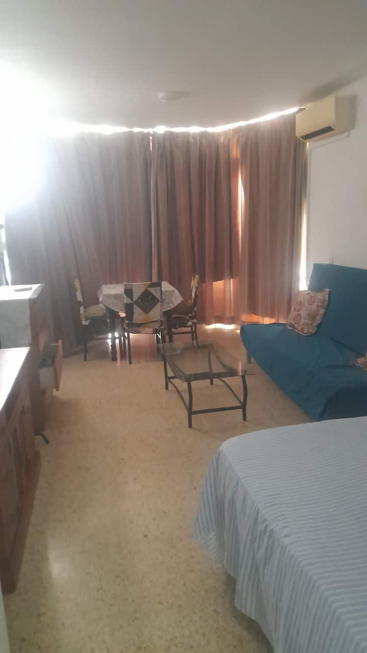 Estudio Amplio En Torremolinos Cent - Torremolinos