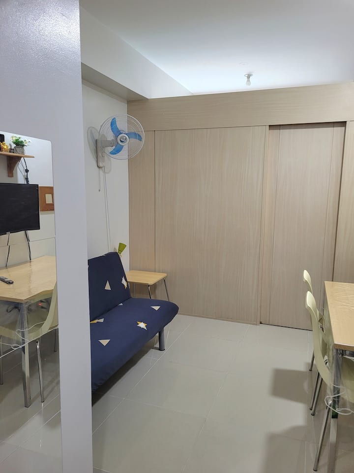 Fully Furnished One Bedroom Condo In Qc - Quezon City